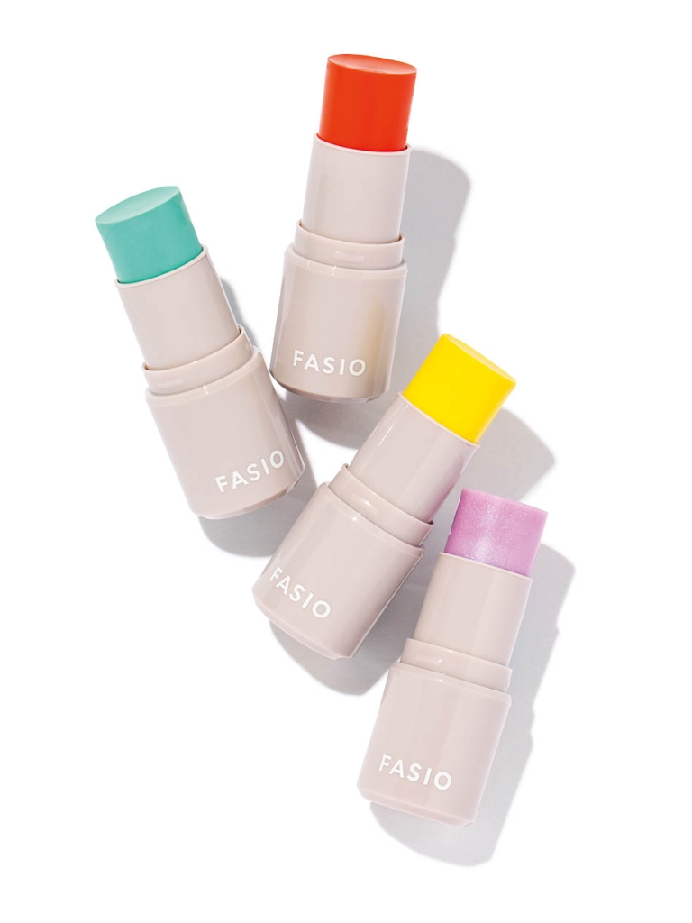 好きなパーツに気分でなじませて！マルチスティックがお役立ち | GINGER